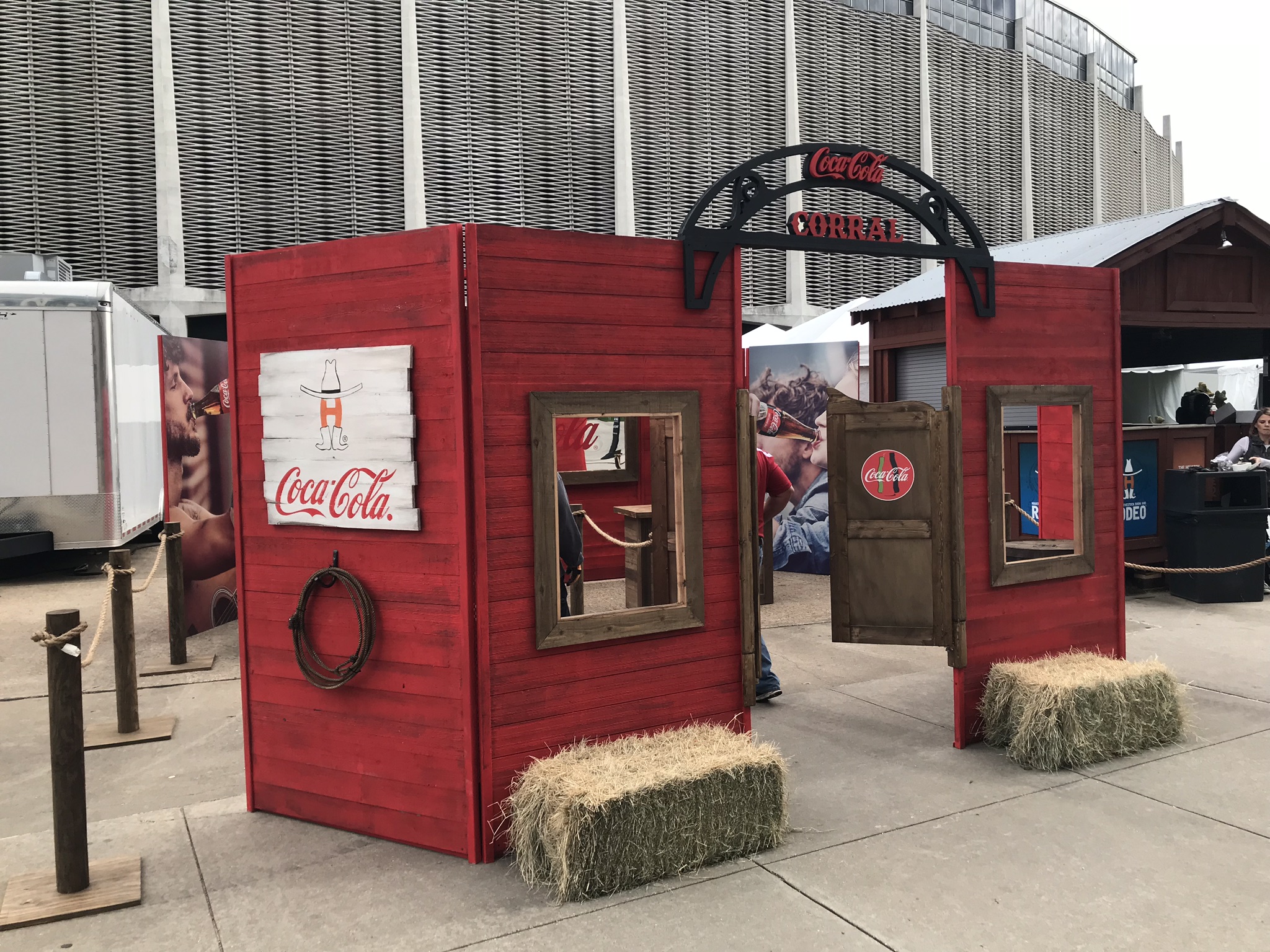 Smash Design's Services: 3D Art, Sculpture, and Signage